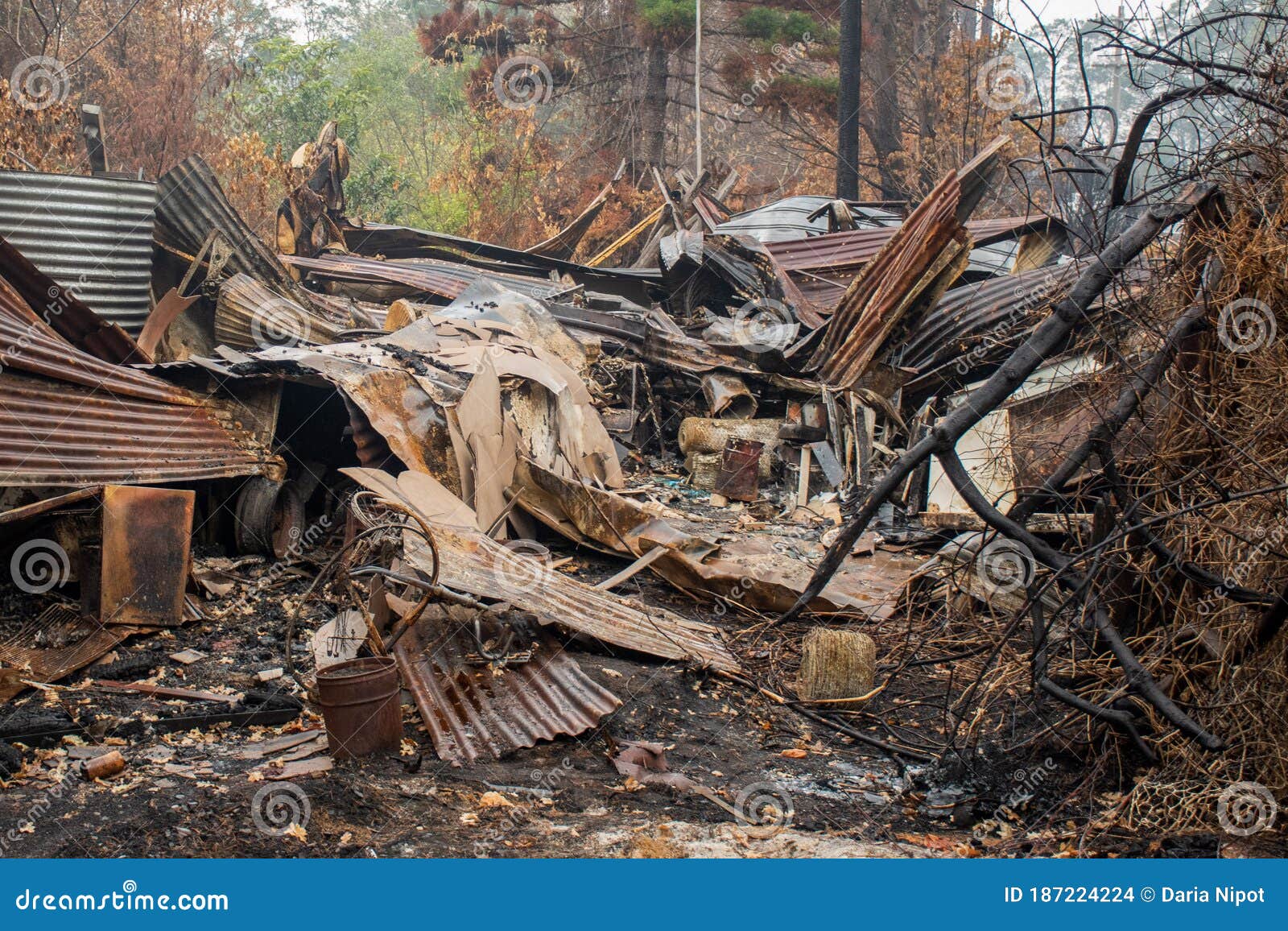 Australian Bushfire Aftermath: Burnt Building Rubble Stock Photo ...