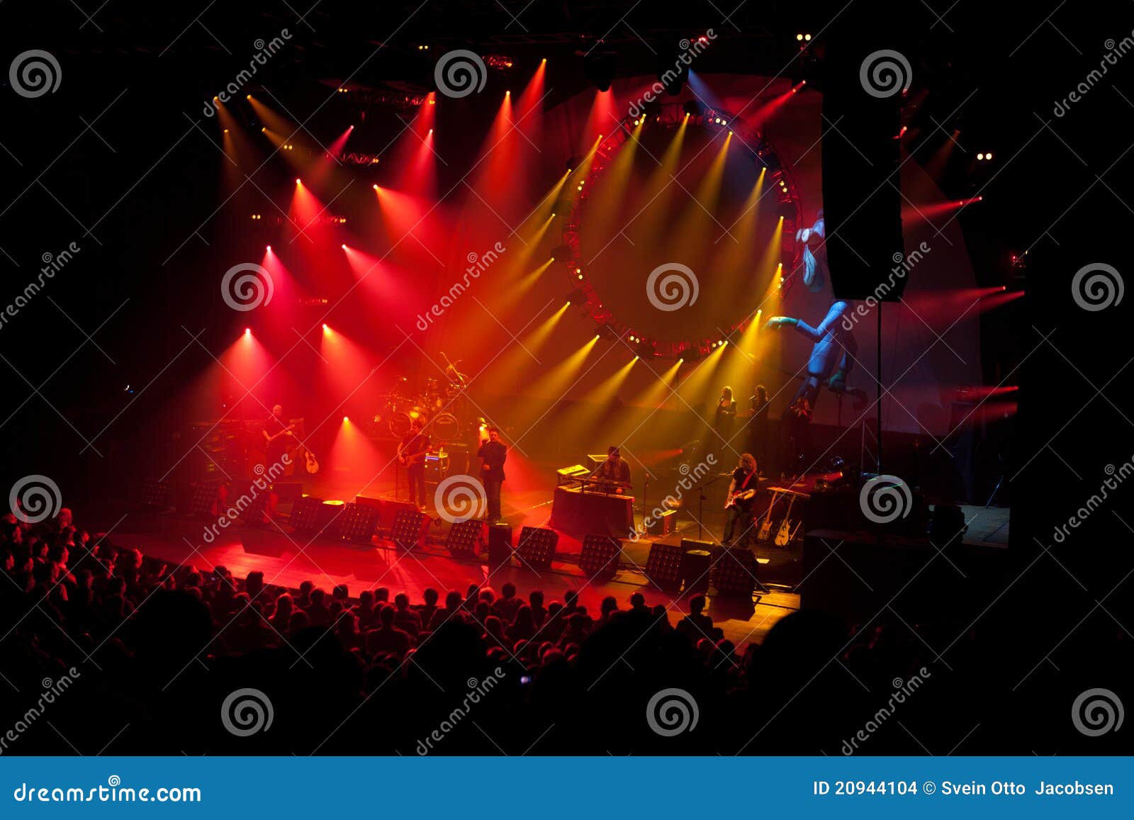The Australian Pink Floyd editorial stock image. Image of scene - 20944104
