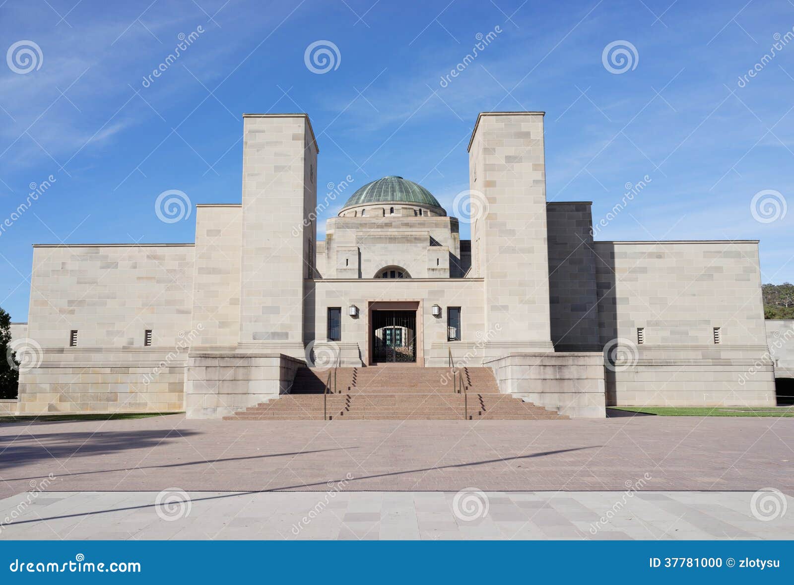 The Australian War Memorial in Canberra Stock Photo - Image of ...