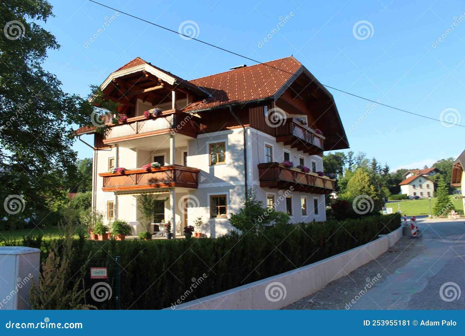 Austrian Traditional House in Alpine Village Editorial Photo - Image of ...