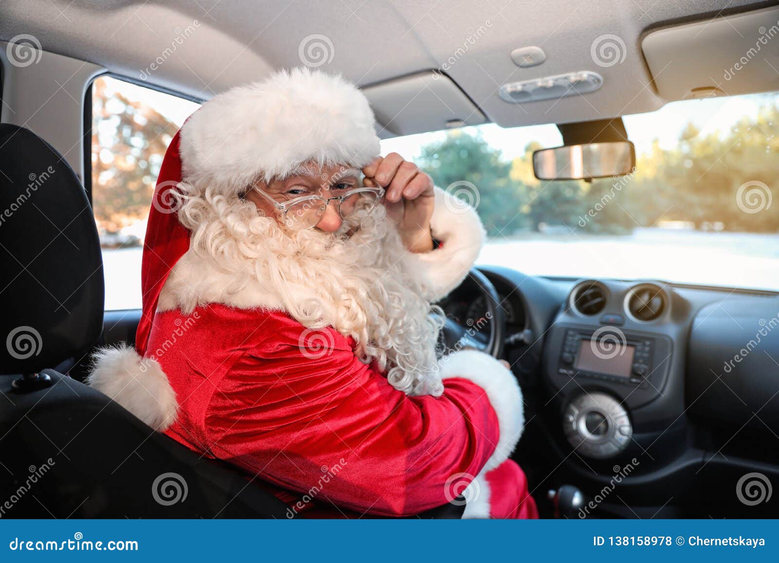 Authentic Santa Claus in Car Stock Photo - Image of cose, claus: 138158978