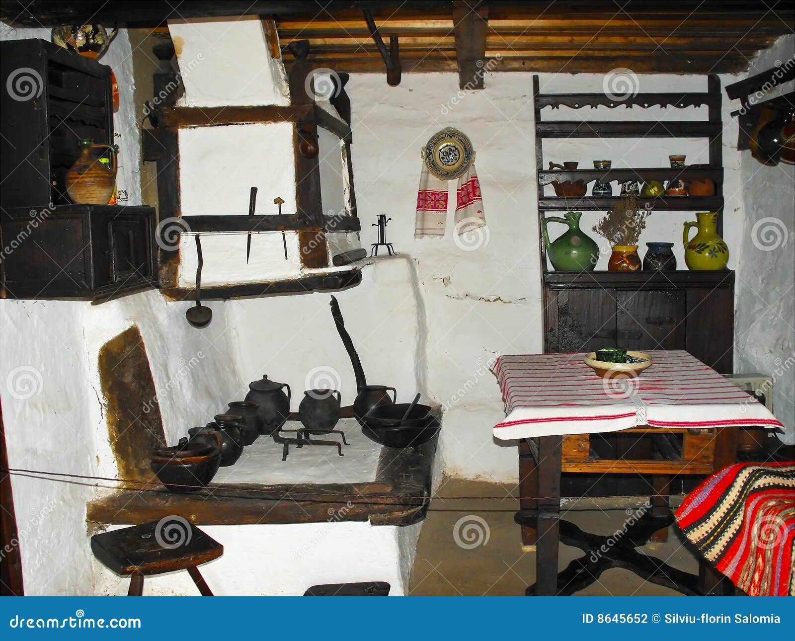 Authentic Traditional Kitchen Stock Photo - Image of time, house: 8645652