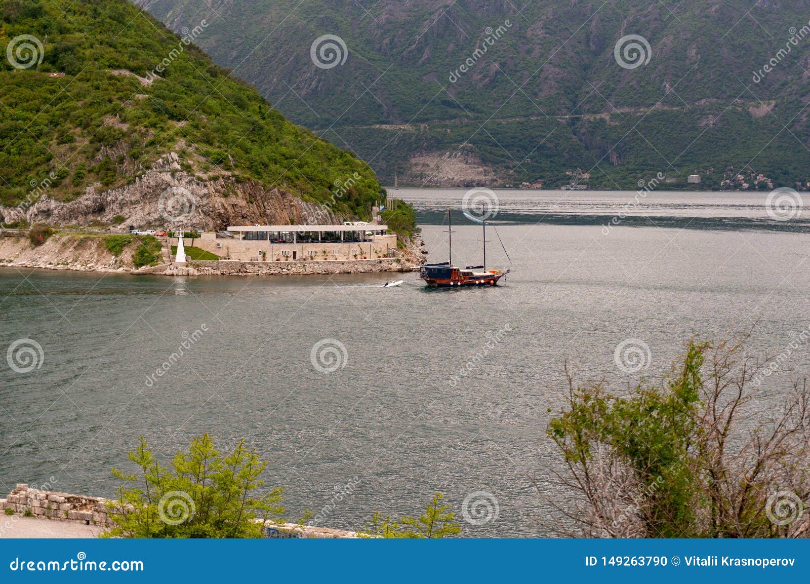 Authentic Yacht Sails Past Verige 65 in the Bay on a Background of ...