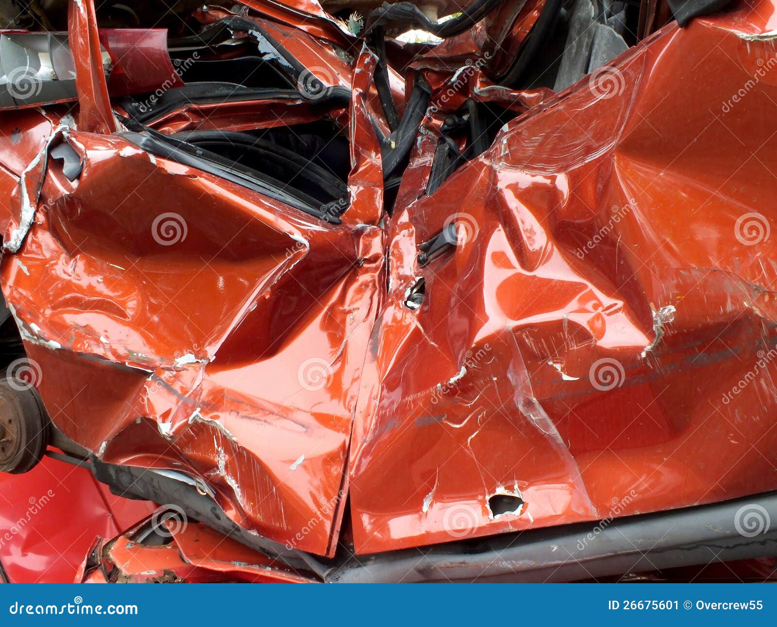 Auto afval stock afbeelding. Image of auto, krassen, verbrijzeld - 26675601