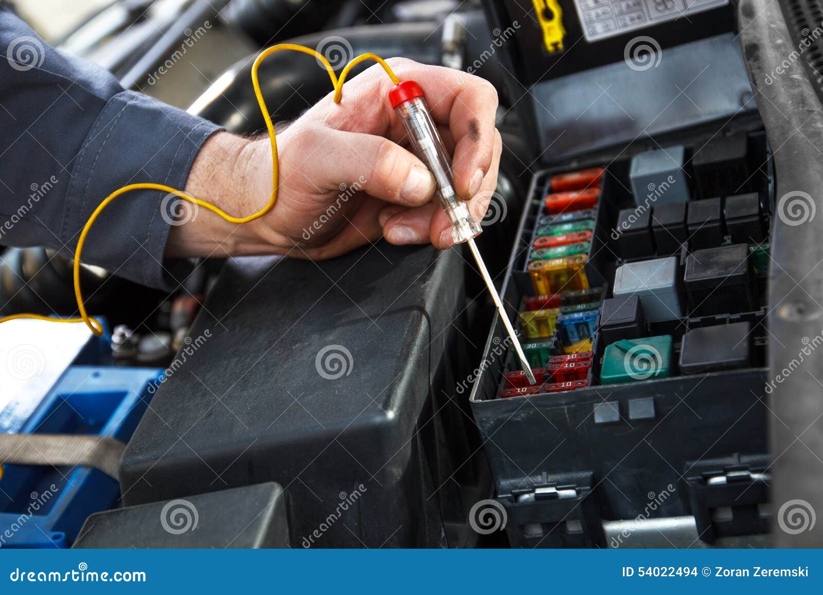 Auto elektrische reparatie stock foto. Image of lijn - 54022494