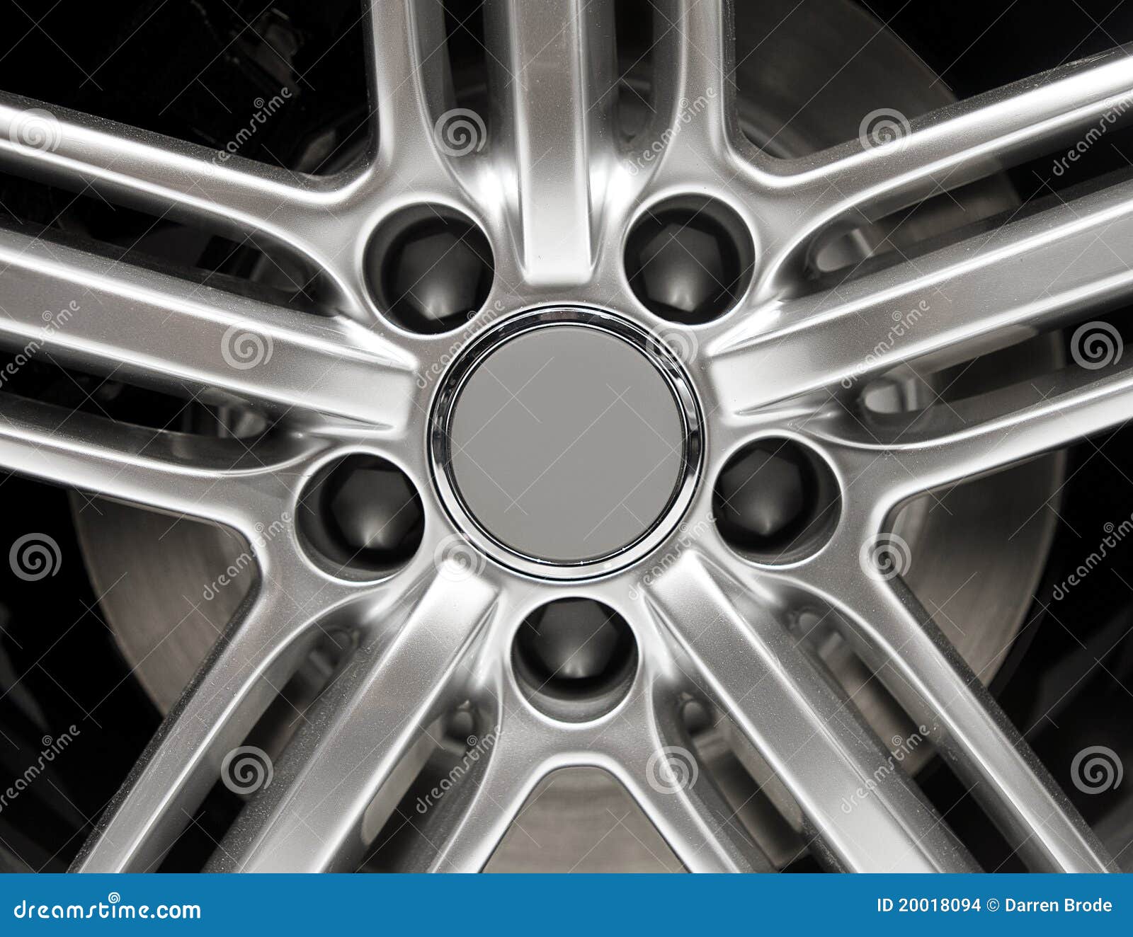 Auto-Felgen-Detail stockfoto. Bild von silber, platte - 20018094