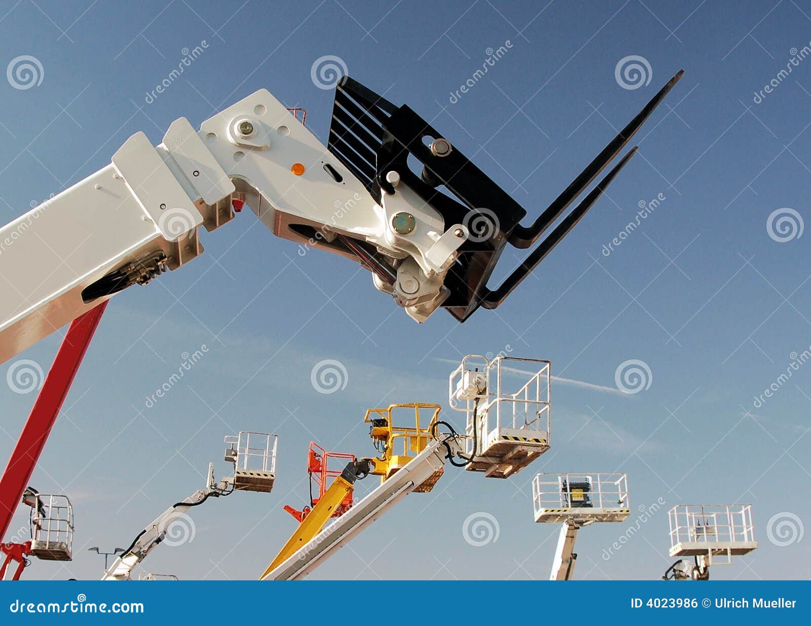 Auto hoist and fork lift stock photo. Image of picking - 4023986