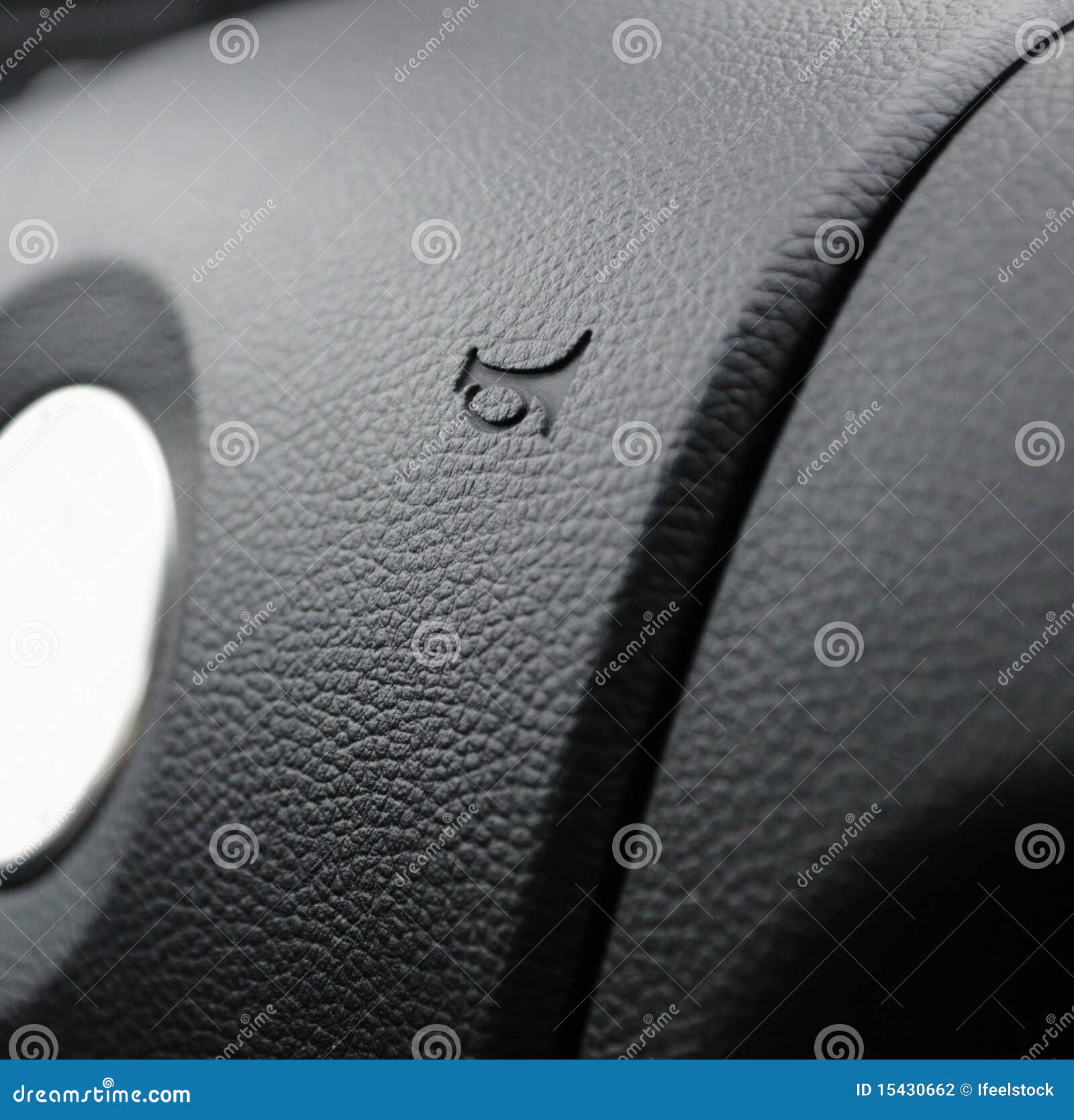 Auto-Hupe stockfoto. Bild von zuhause, platz, antreiben - 15430662