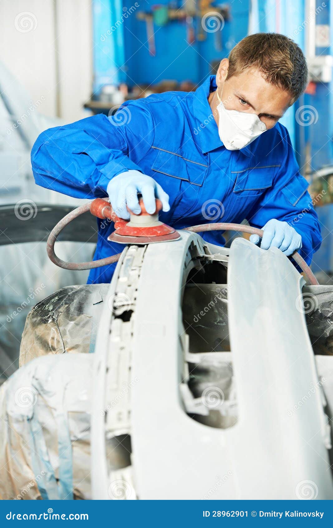 Auto Mechanic Polishing Car Stock Image - Image of repairing, repair ...