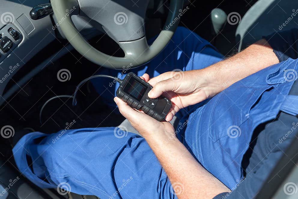 Using a Scan Tool for Auto Repair Diagnostics and Check Engine Stock ...