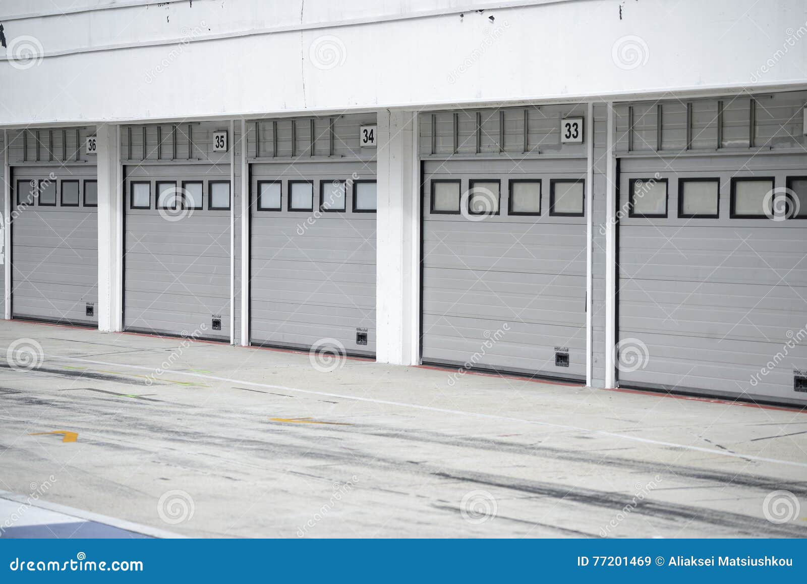 Auto-motor Speedway Garage Championship Stock Image - Image of speedway ...