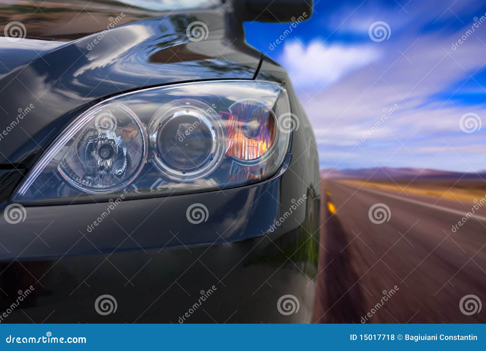 Auto op de weg stock foto. Image of daling, blauw, sporten - 15017718