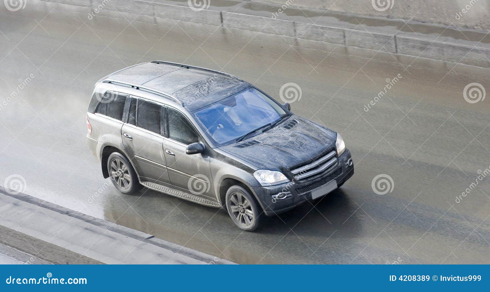 Auto Op Weg Van Hoogste Vogelperspectief Stock Afbeelding - Image of ...