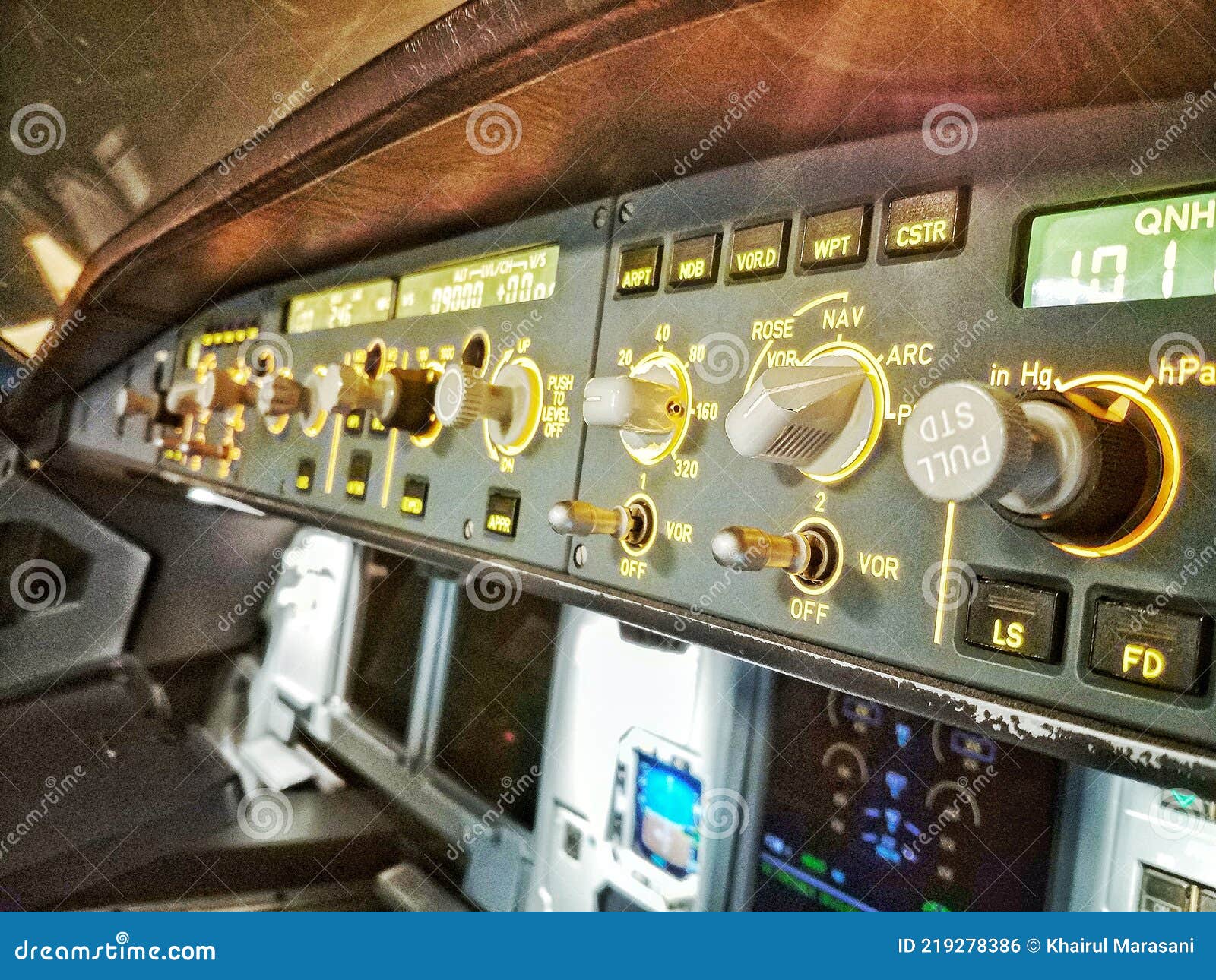 Auto Pilot Control Panel Airbus 320 Stock Photo - Image of pilot, panel ...