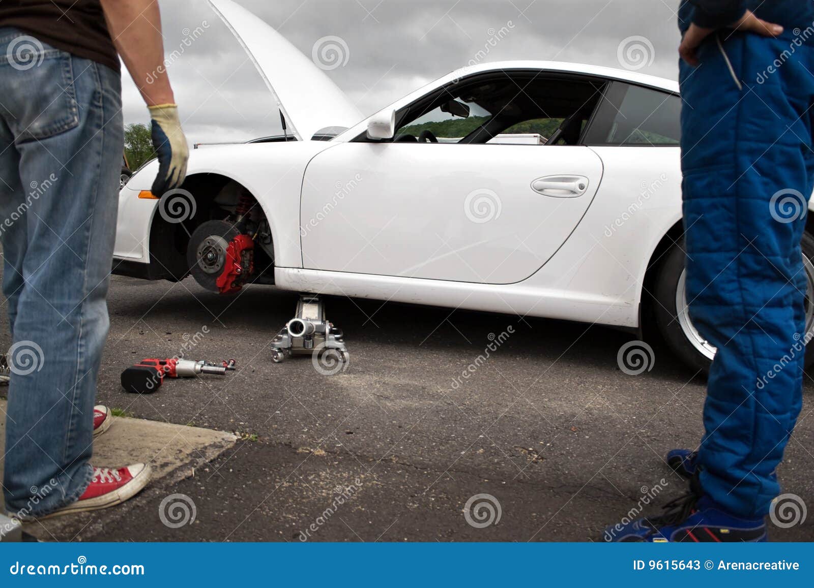 Auto Racing Pit Crew stock image. Image of inspection - 9615643