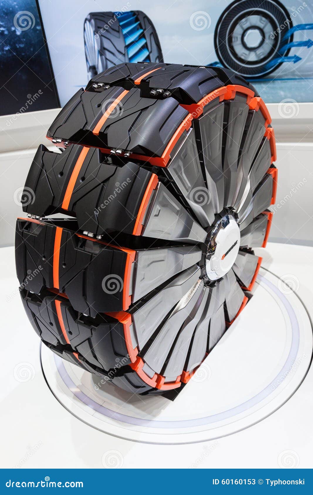 Auto-Rad-Konzept Von Hankook am IAA 2015 Redaktionelles Stockfoto ...