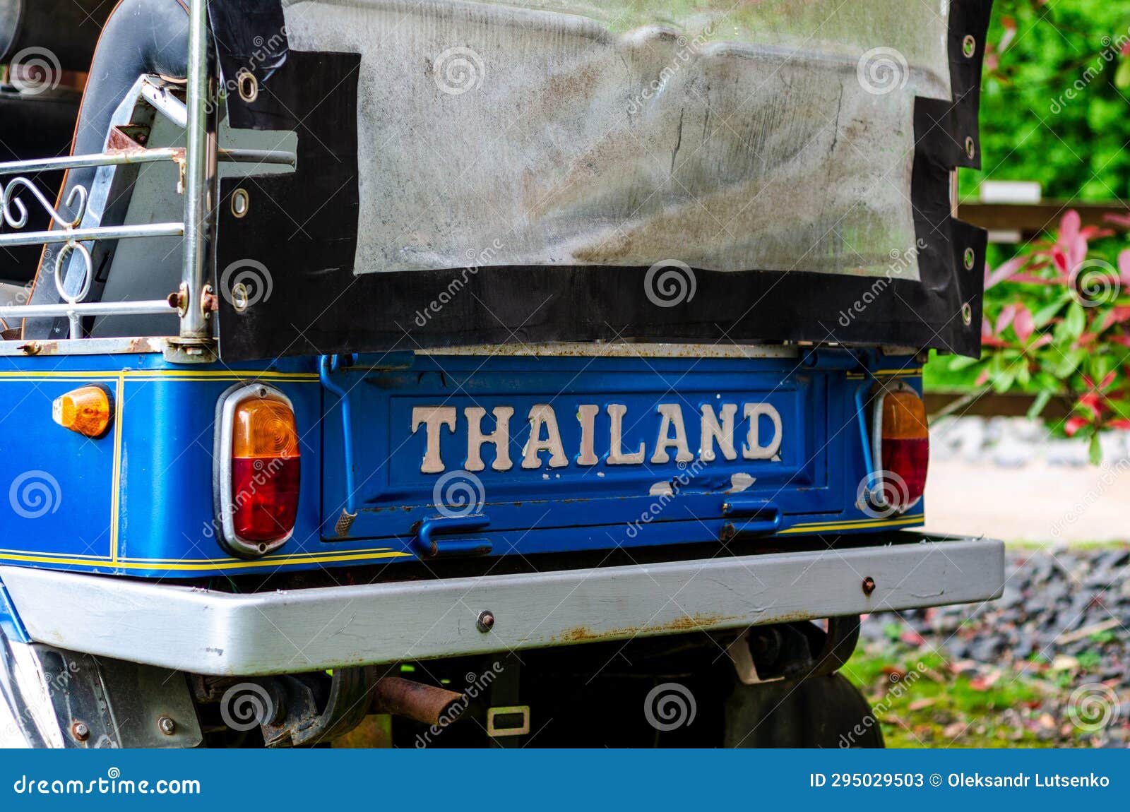 Auto Rickshaw is a Motorized Version of the Pulled Rickshaw or Cycle ...