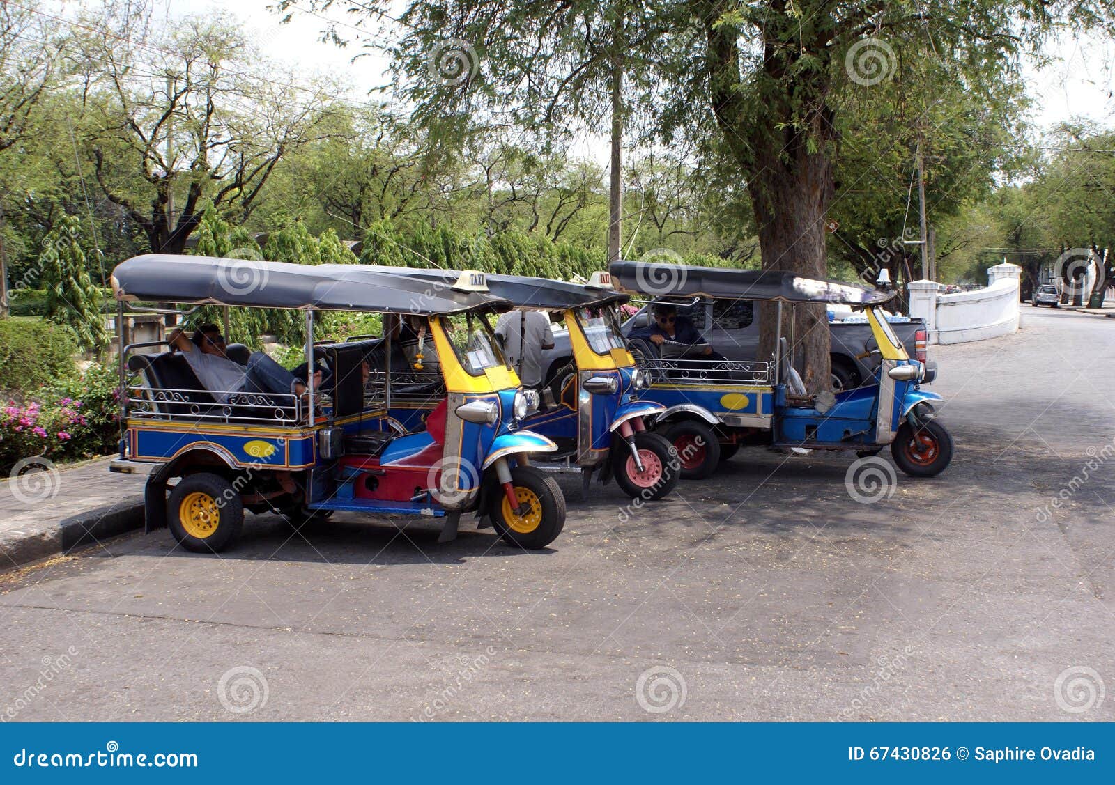 Auto rickshaws. Tuk-tuk editorial photo. Image of business - 67430826 Auto rickshaws. Tuk-tuk editorial photo. Image of business - 67430826