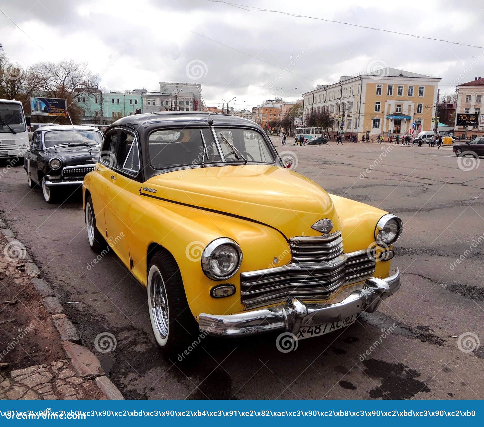 Auto ZIL, russische Autos redaktionelles stockbild. Bild von raritäten ...