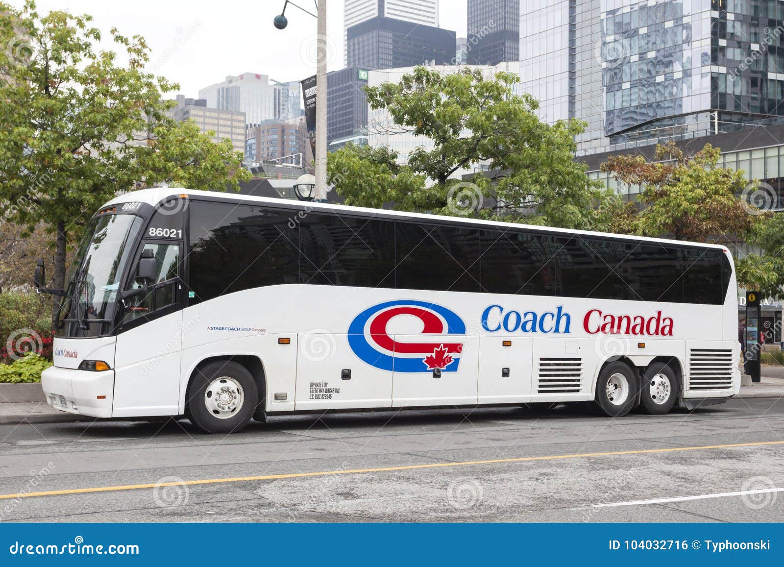 Autobús De Canada Del Coche En Toronto Foto editorial - Imagen de ...
