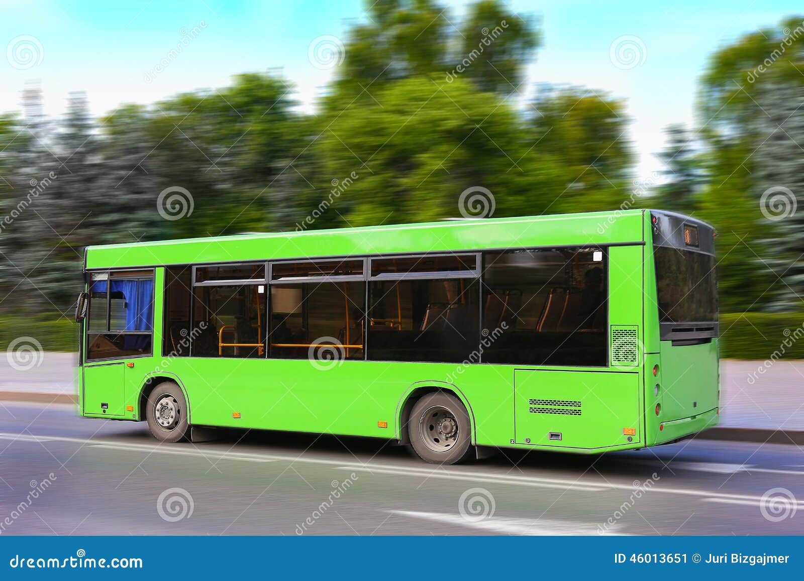 Autobús verde de la ciudad imagen de archivo. Imagen de viaje - 46013651