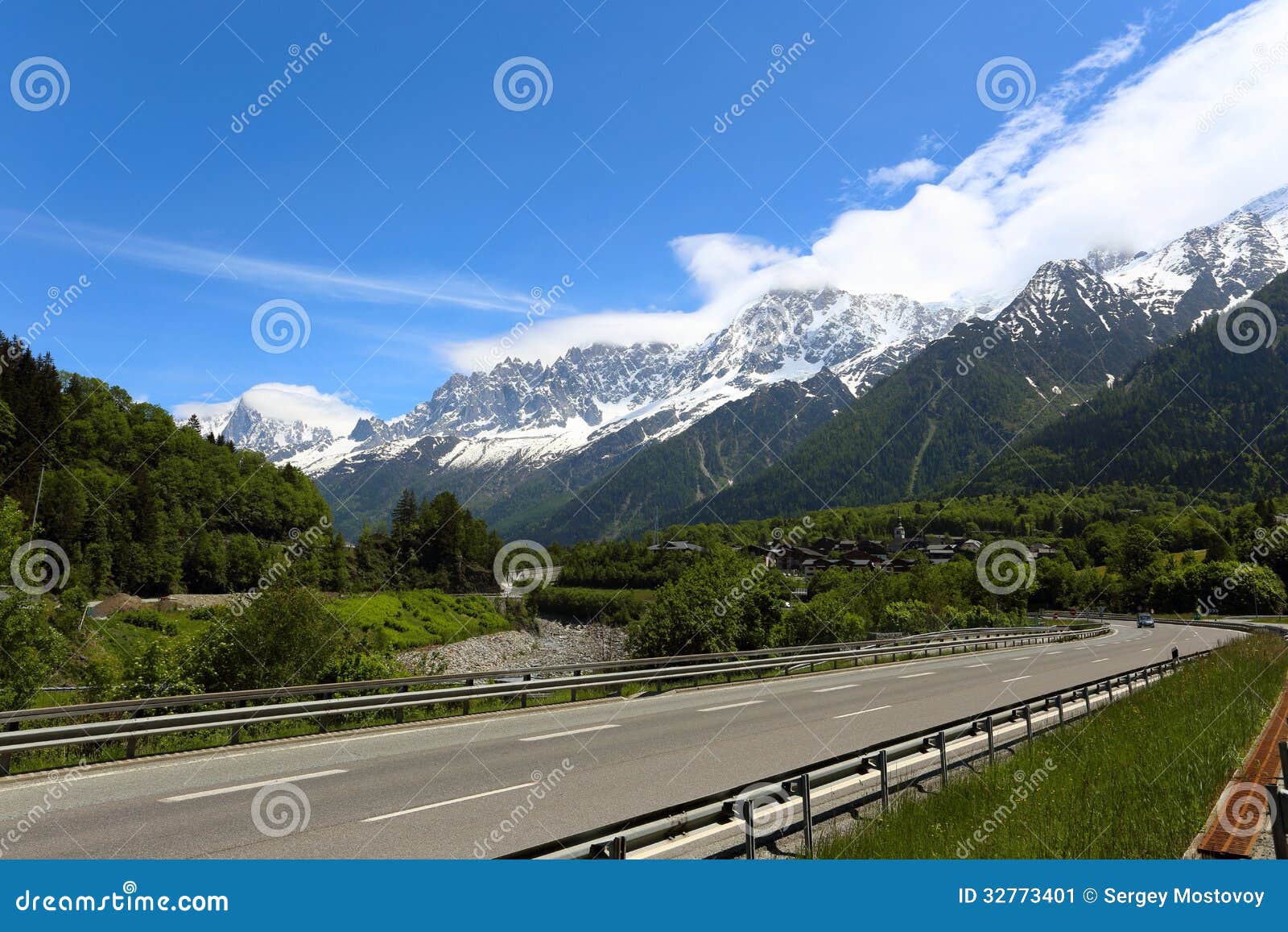 Autobahn stock image. Image of motorway, landscape, germany - 32773401