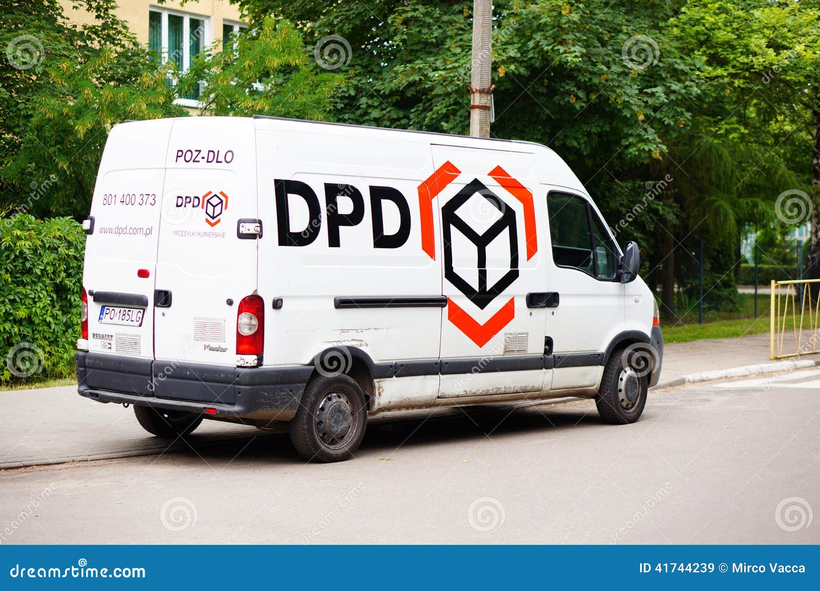 Autobus De La Livraison De DPD Image stock éditorial - Image du ...