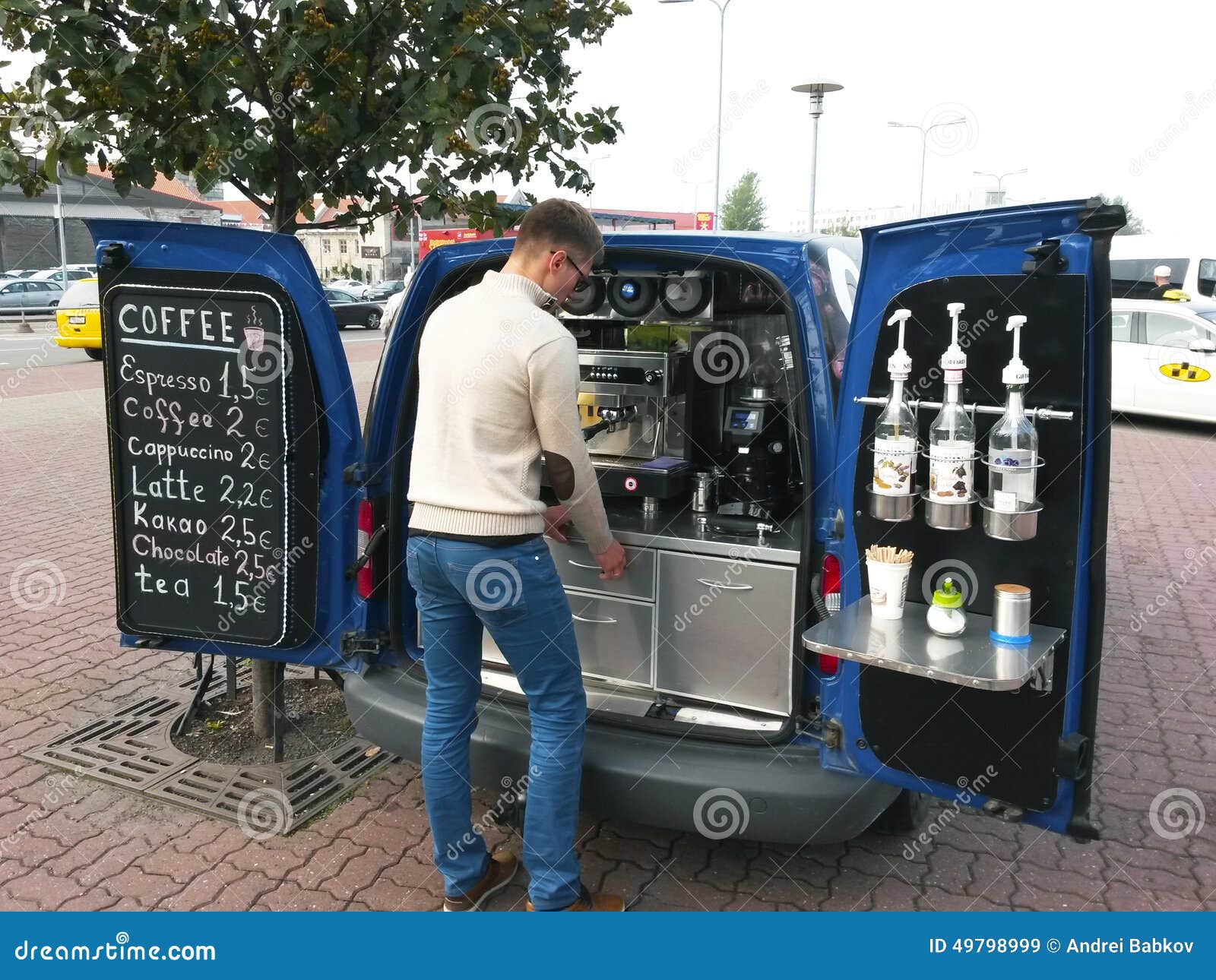 Autocafé redaktionelles stockbild. Bild von tourismus - 49798999