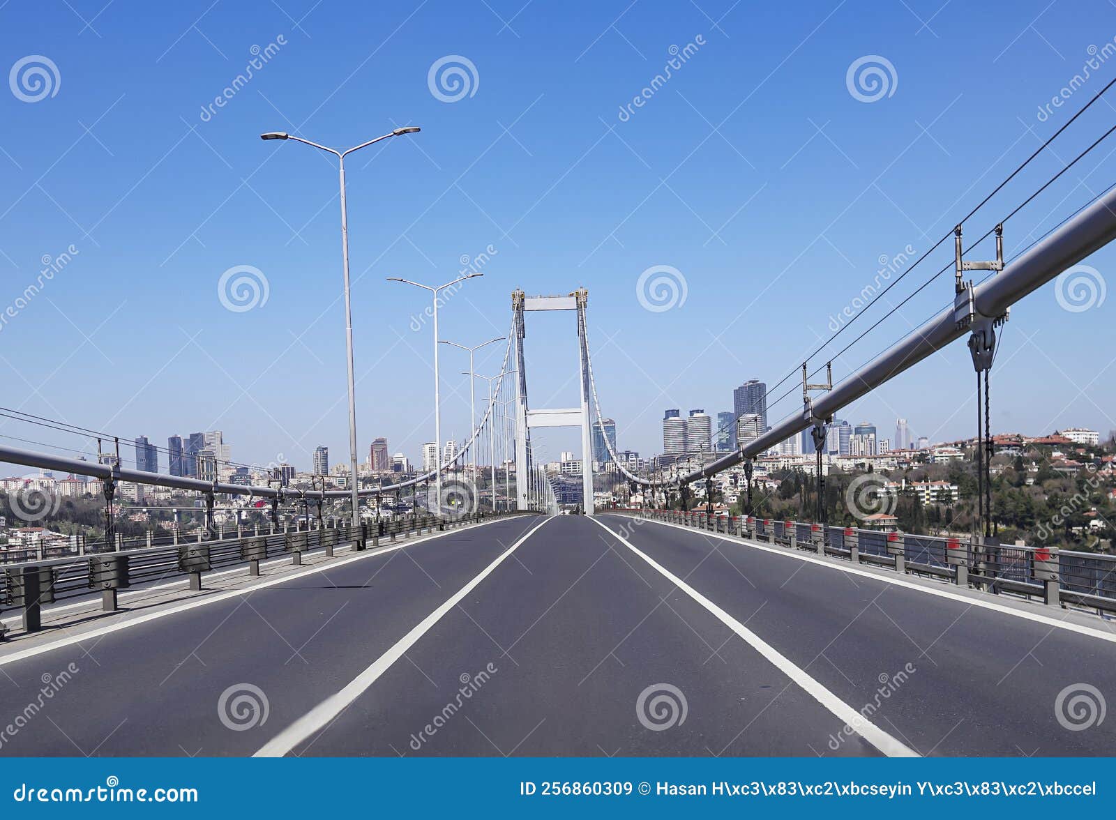 Autoestrada Istanbul Bosphorus E Centro Da Cidade Istanbul, Centro Da ...