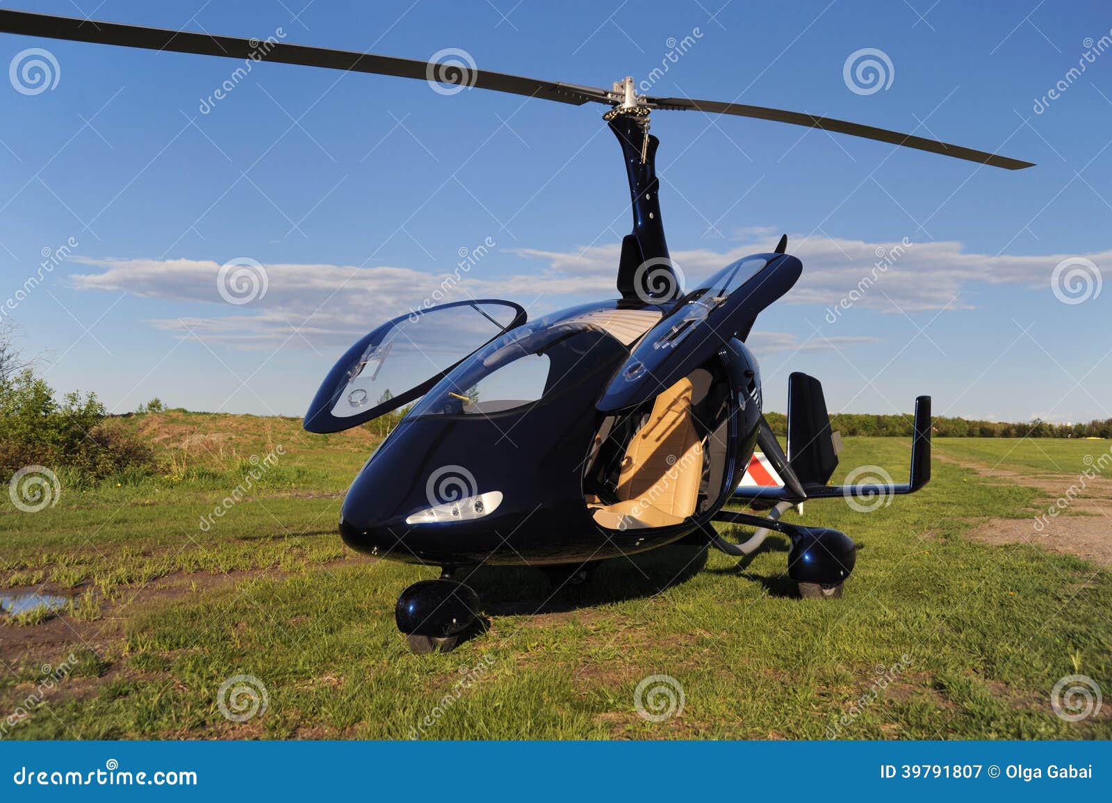 Autogiro moderno azul imagem de stock. Imagem de vidro - 39791807