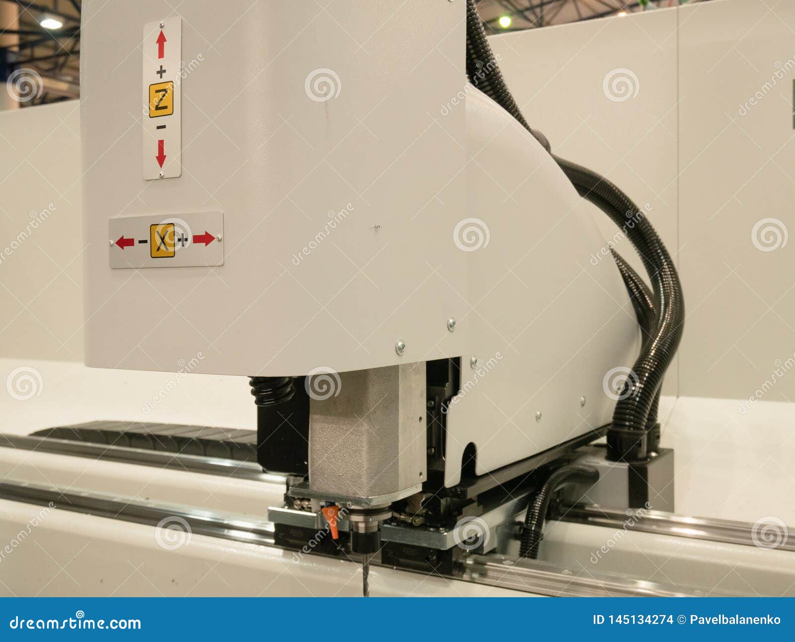 Automated Industrial Programmable Laser Cutting Engraving Machine Stock ...