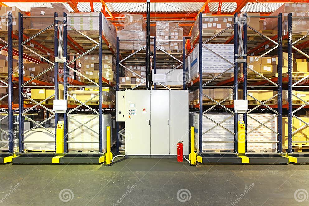 Automated Shelving Warehouse Stock Photo - Image of shelf, power: 36962162