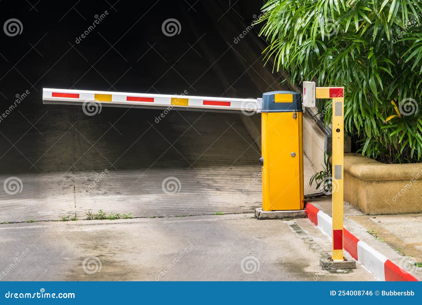 Automatic Barrier Gate with RFID Card Dispenser System for Car Parking ...