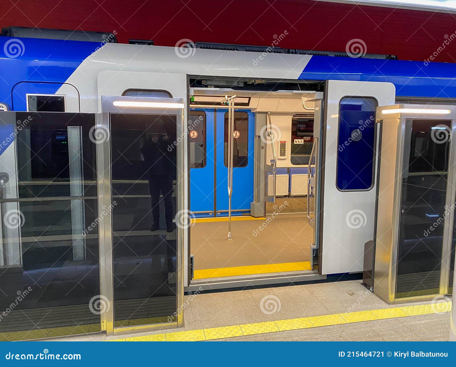 Automatic Door Platform System at a New Modern Metro Station. Metro ...