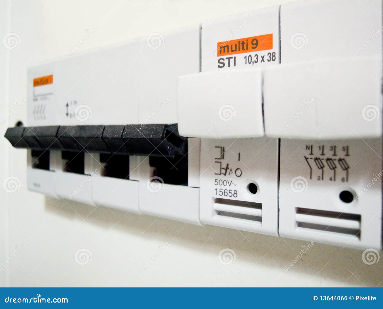 AUTOMATIC ELECTRICITY SWITCHER Stock Photo - Image of icon, bright ... AUTOMATIC ELECTRICITY SWITCHER Stock Photo - Image of icon, bright ...