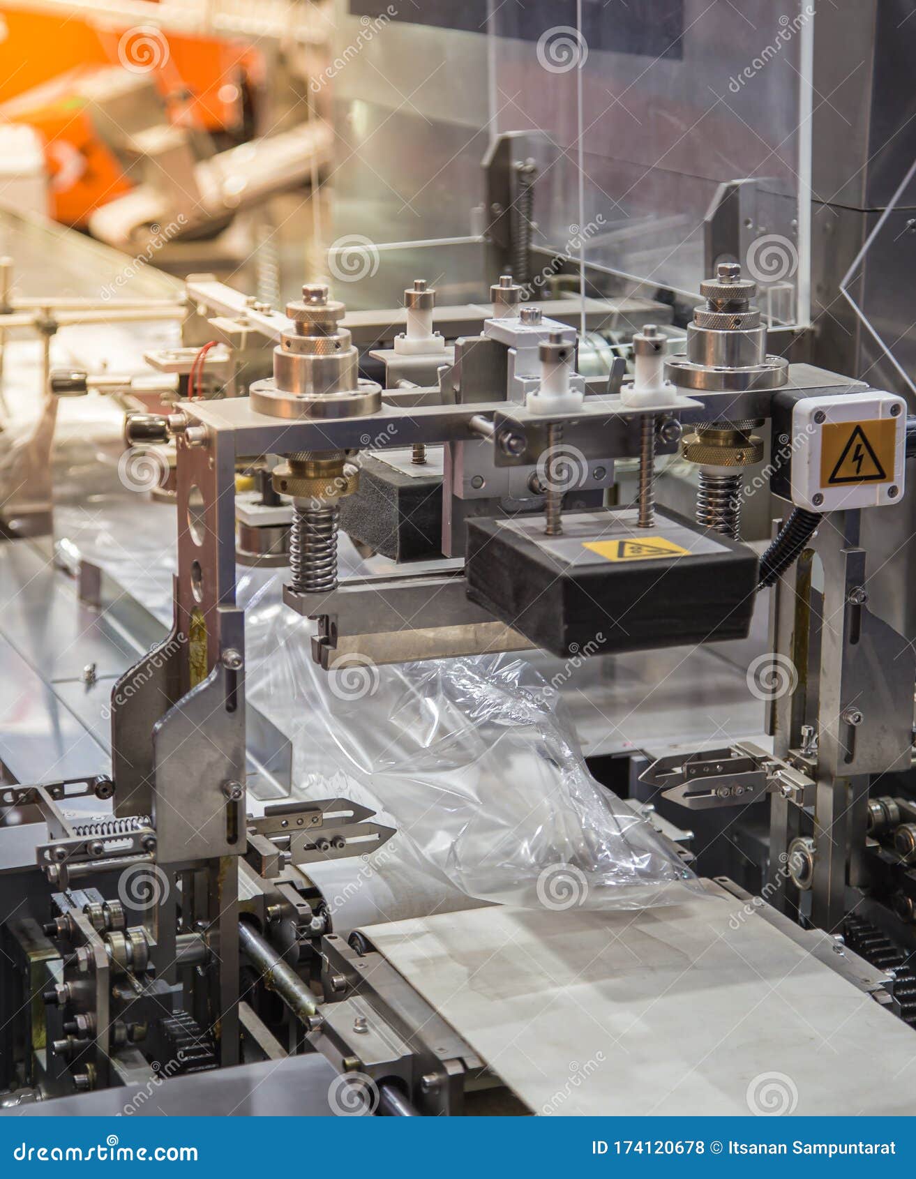 Flow Pillow Packing Machine Stock Photo - Image of carrot, flow: 174120678