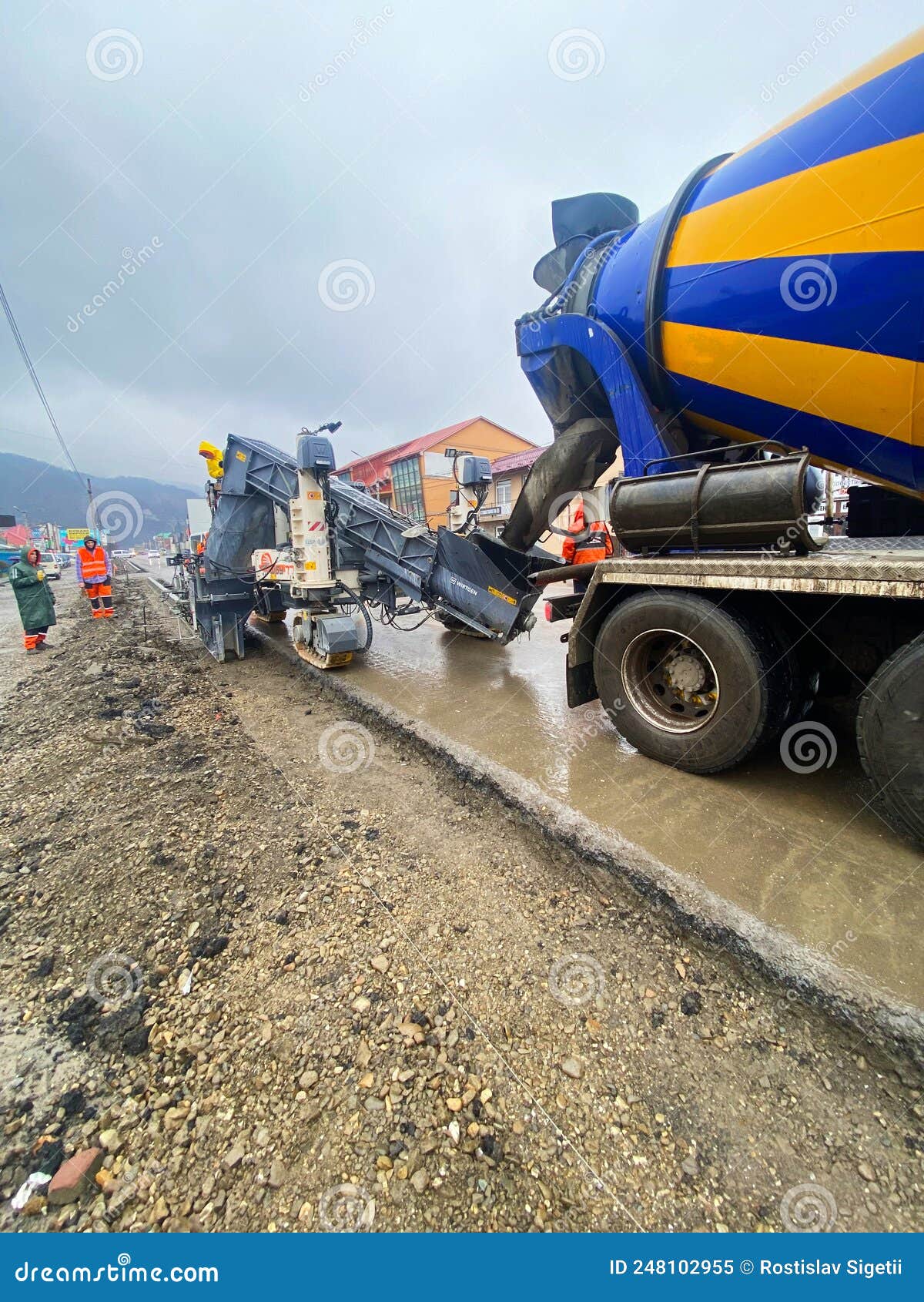 Automatic Installation of a Border Concrete Laying Road Construction ...