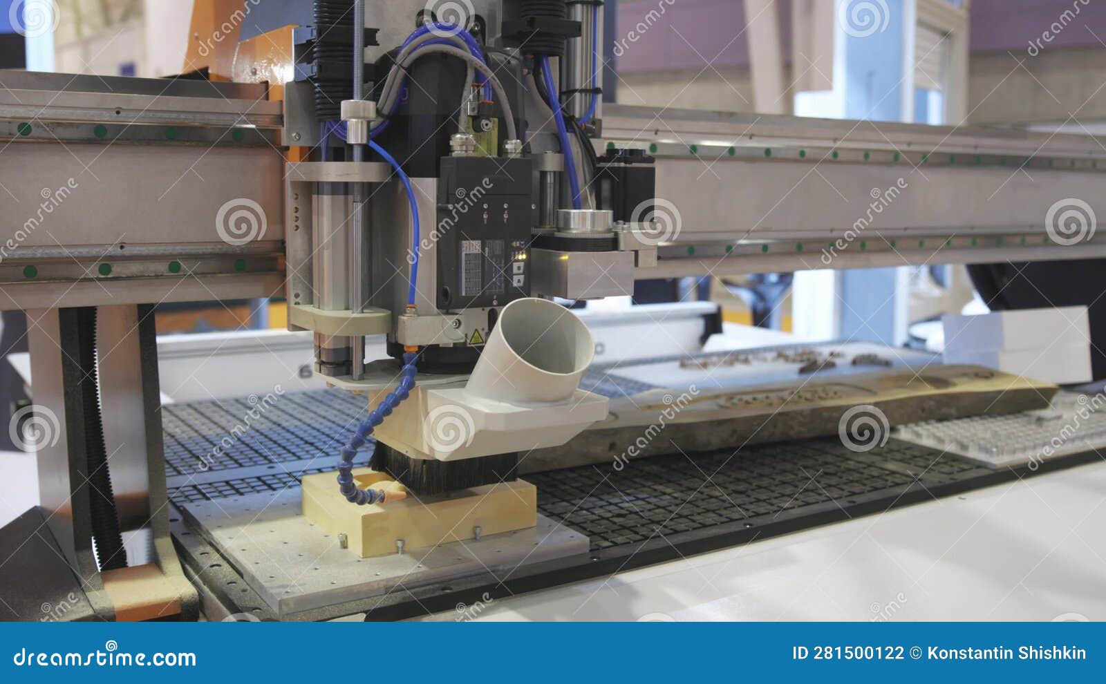 An Automatic Machine Carves a Structure Inside an Object in an ...