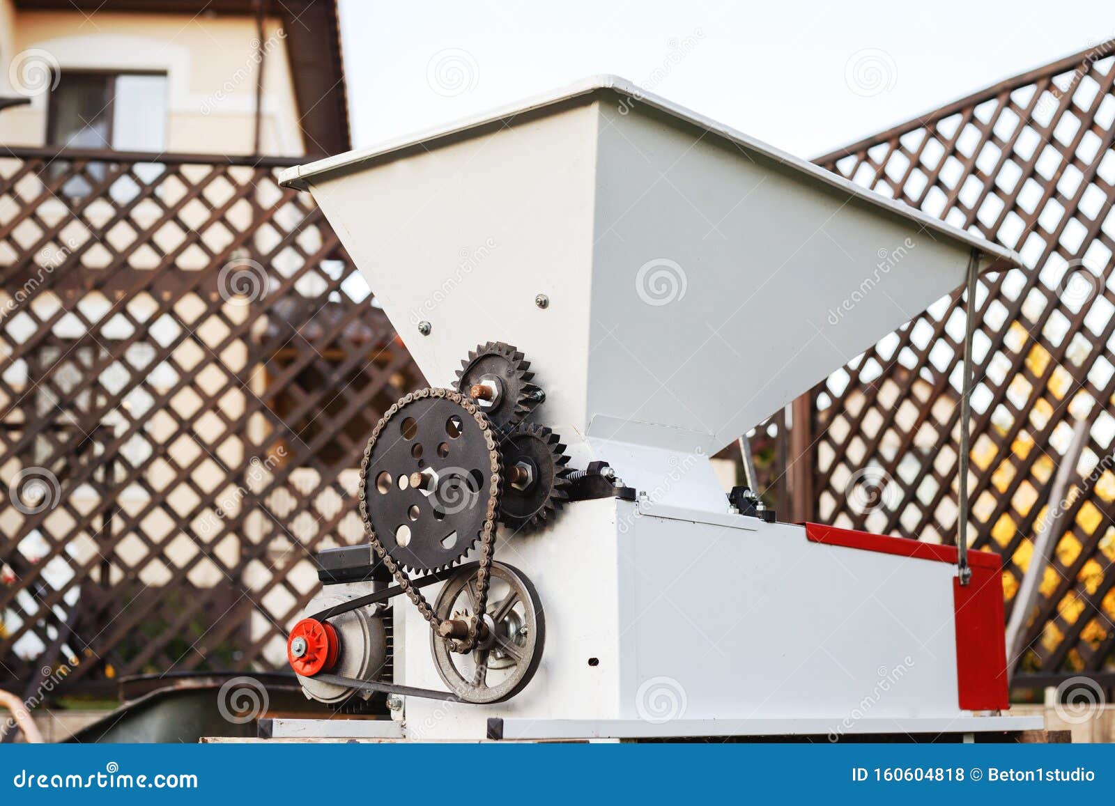 Automatic Metal Grape Crusher for Pressing Grapes To Make Wine. Small ...