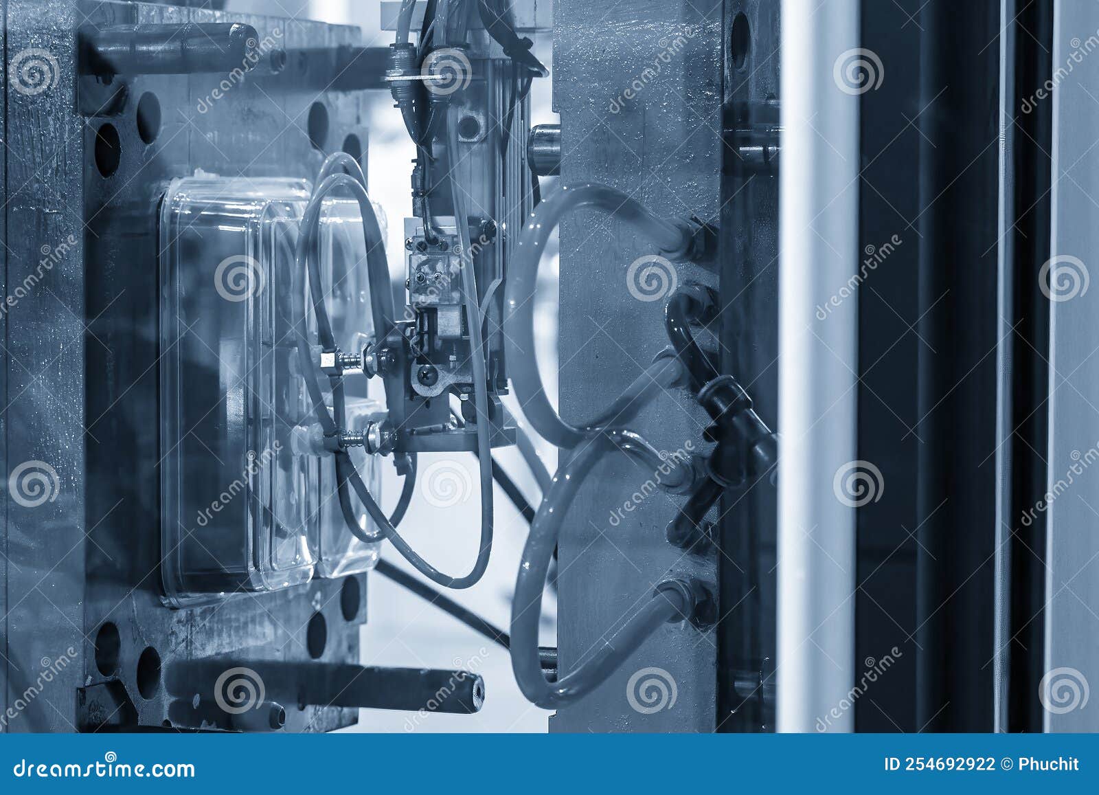 The Automatic Operation of Plastic Injection Machine with Robotic ...