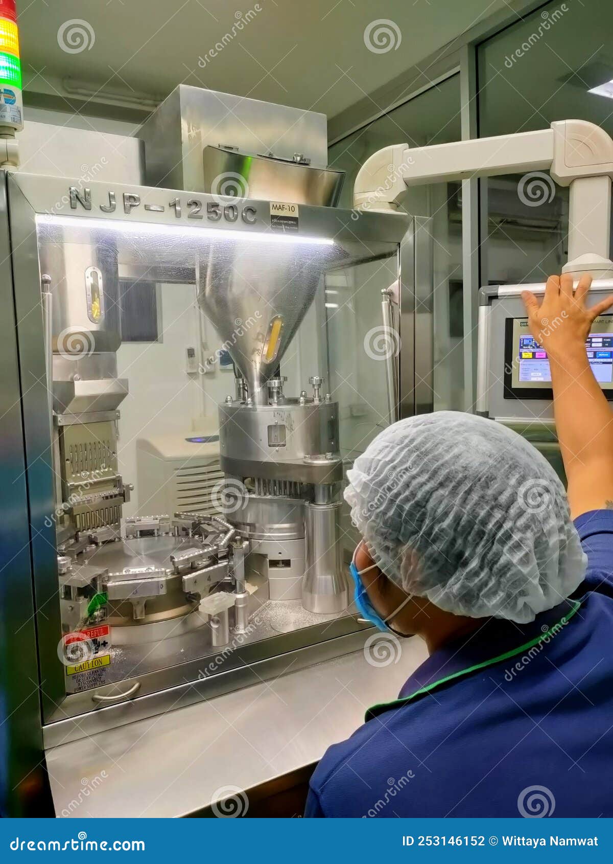 Automatic Pharmaceutical Capsule Filling Machine Editorial Photography ...