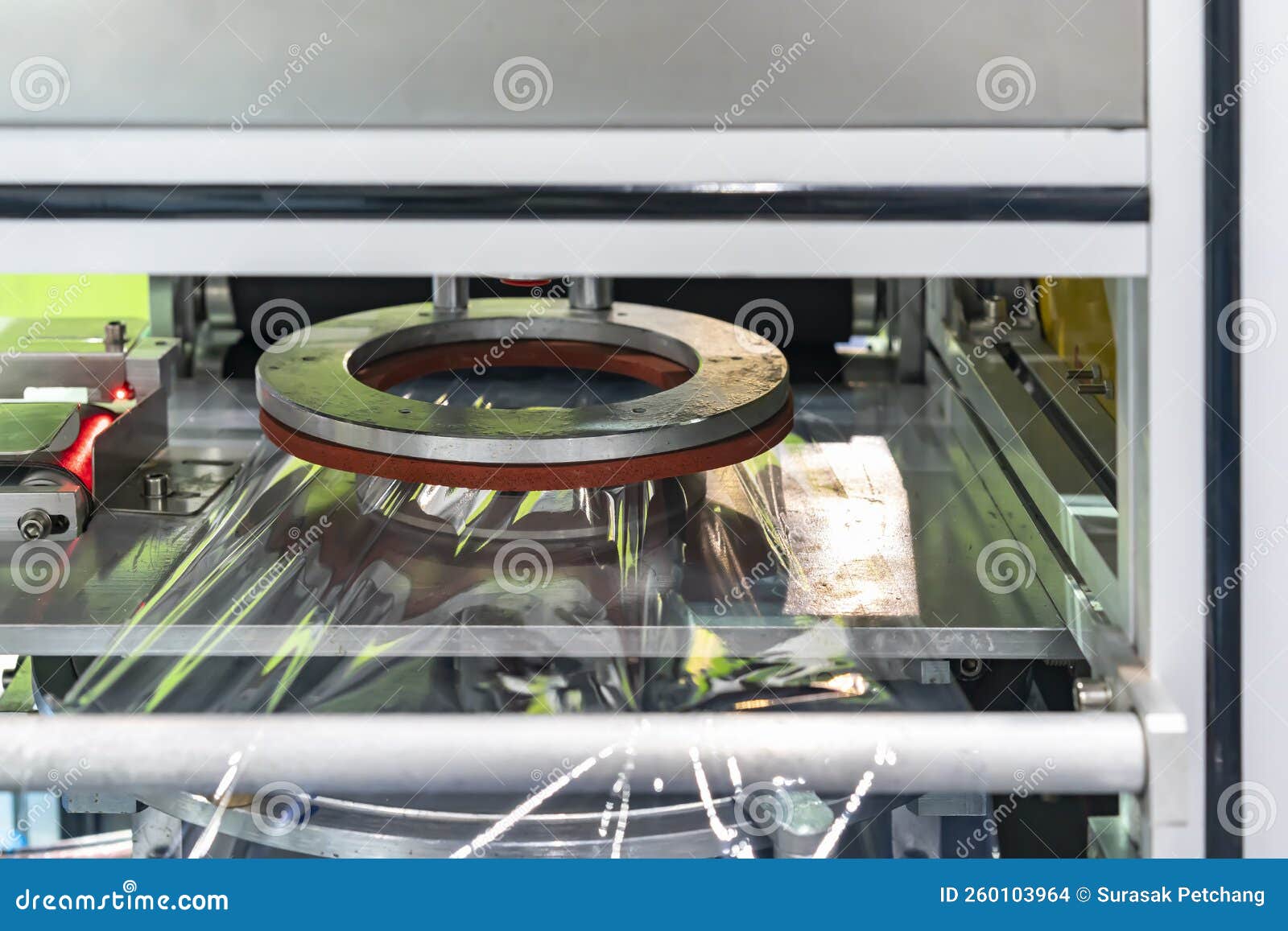 Automatic Plastic Stretch Film Wrapping or Packing Machine for Goods or ...