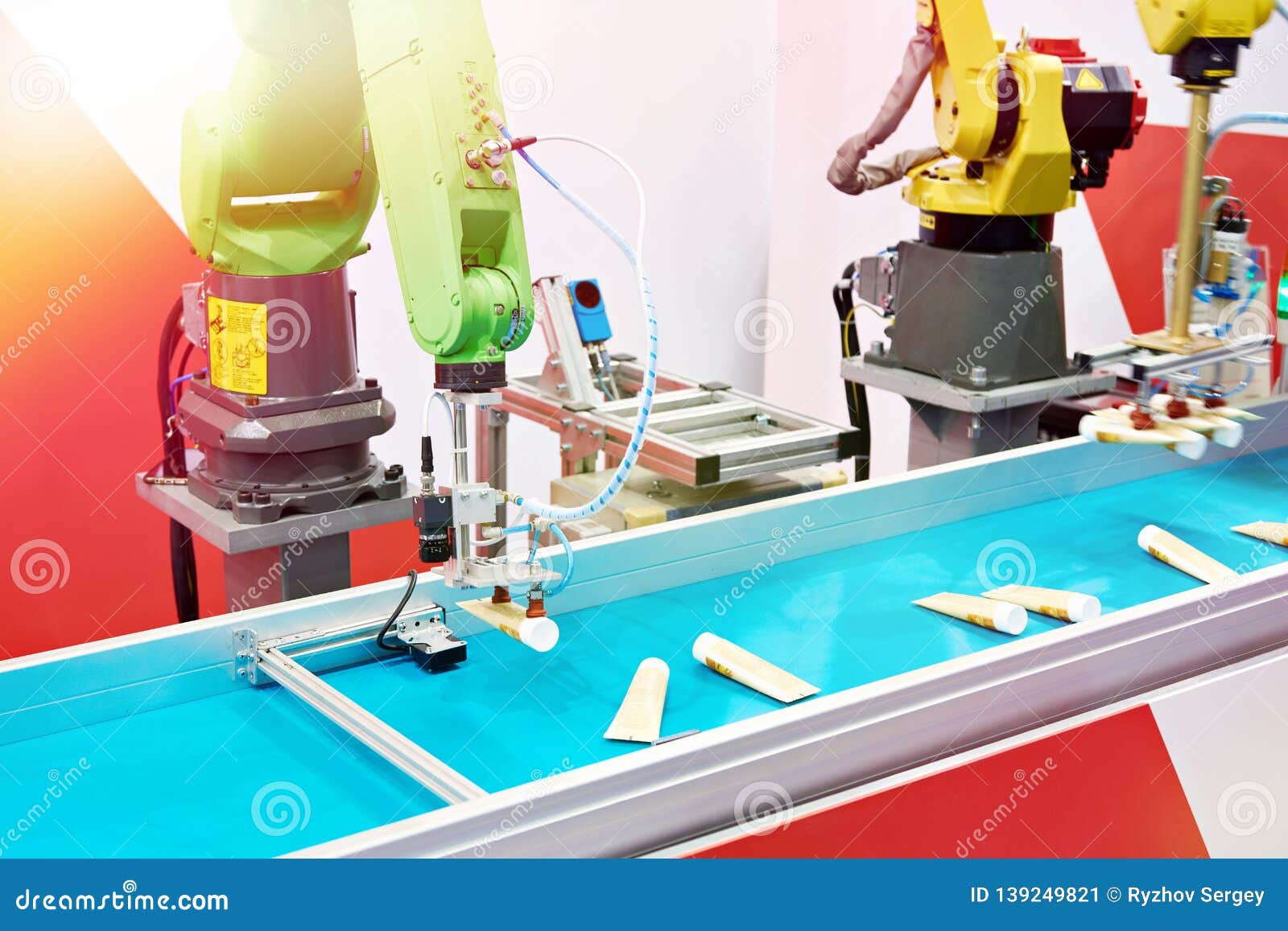 Automatic Robot Manipulator Stock Image - Image of control, electronic ...