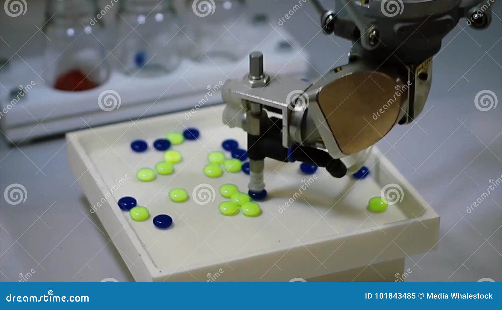 Automatic Robot Pharmaceutical Industry. Robot Automatically Sorting ...