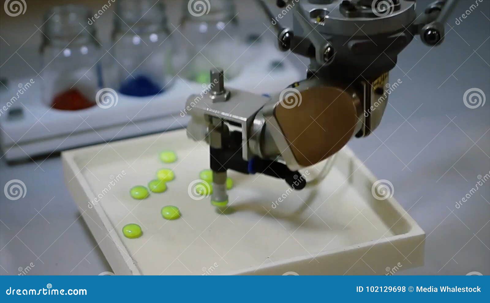 Automatic Robot Pharmaceutical Industry. Robot Automatically Sorting ...