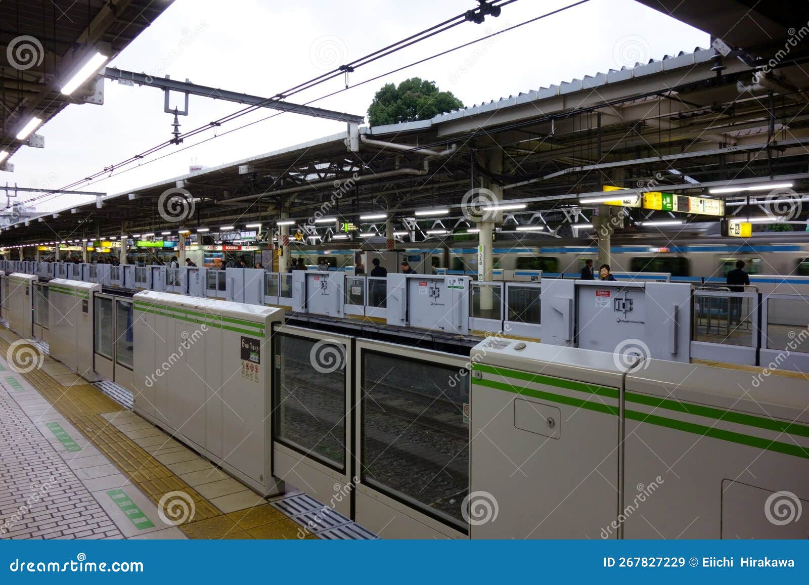 Automatic Safety Gate Installed on the Platform Editorial Stock Image ...