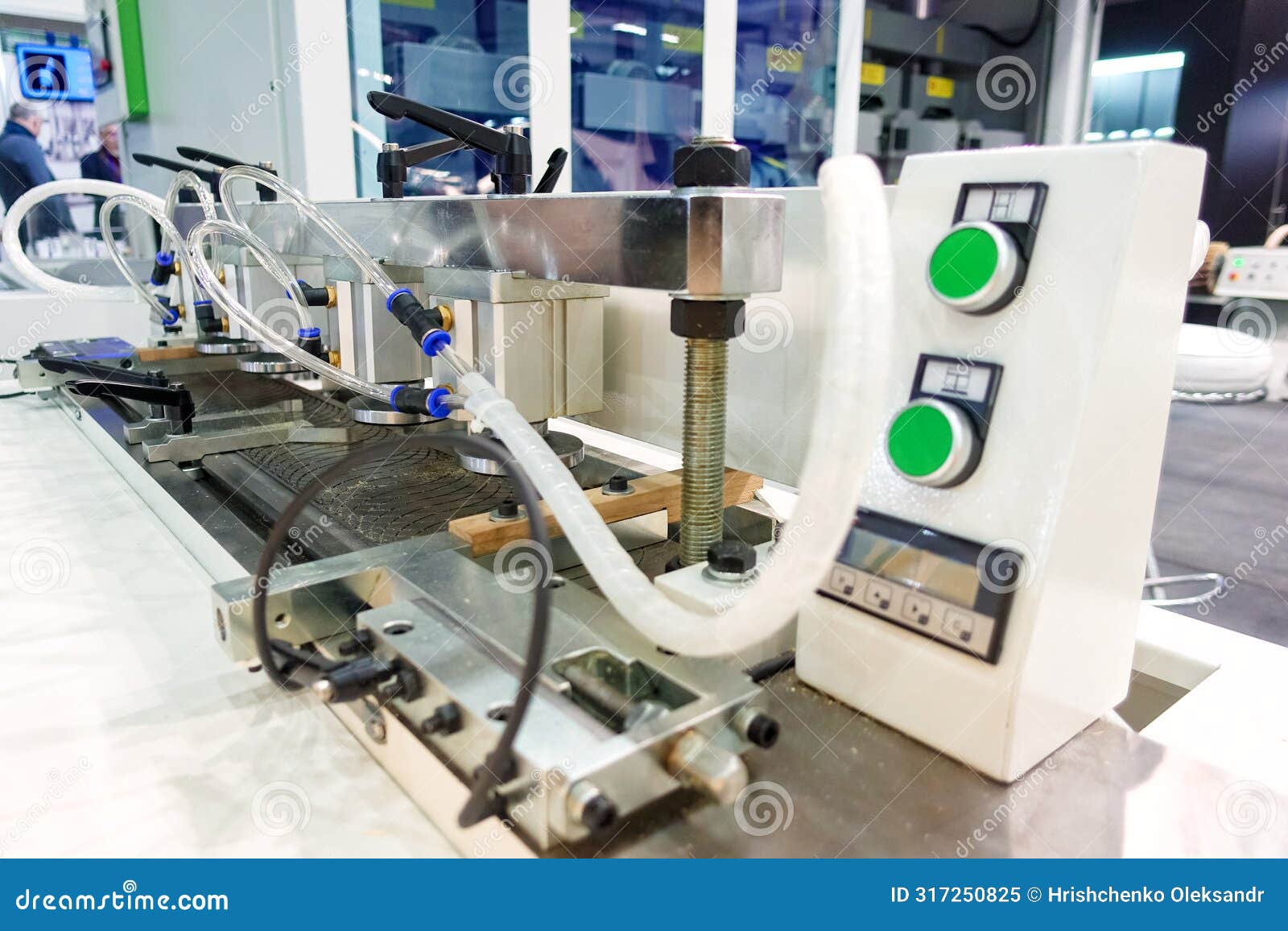 Automatic Single-sided Spike Cutting Machine for Milling Spikes of All ...