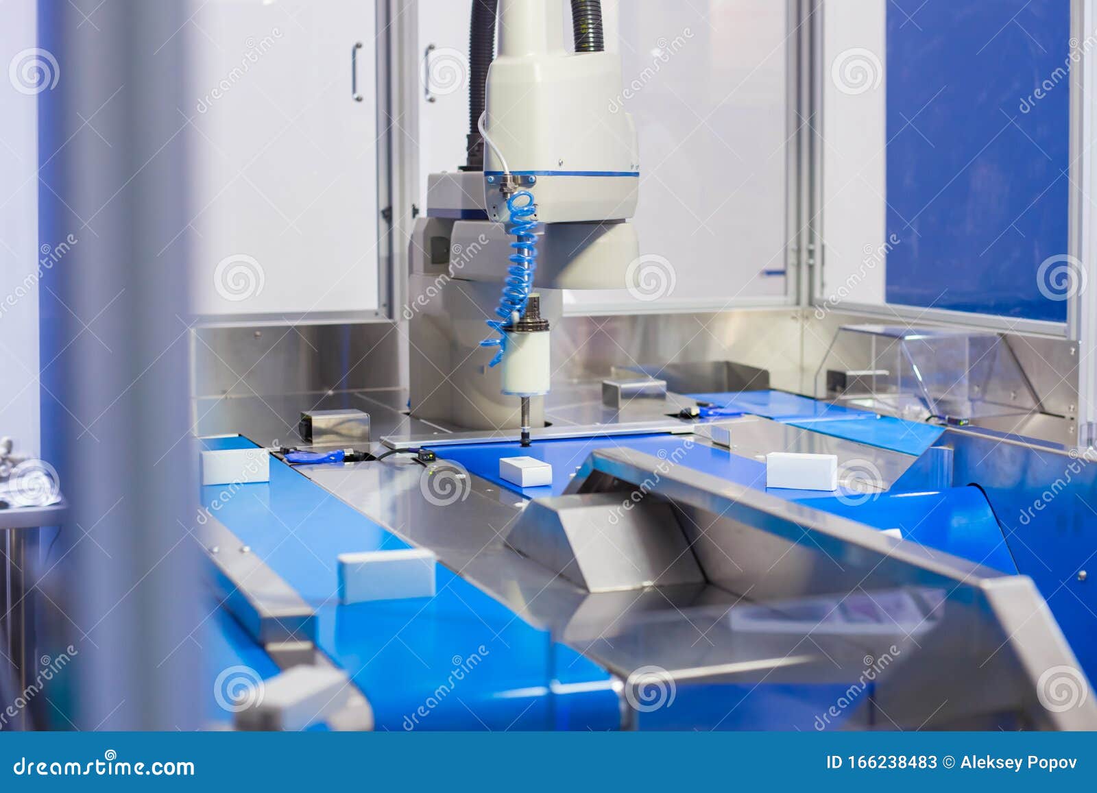 Automatic Sorting Conveyor System - Moving White Small Cardboard Boxes ...