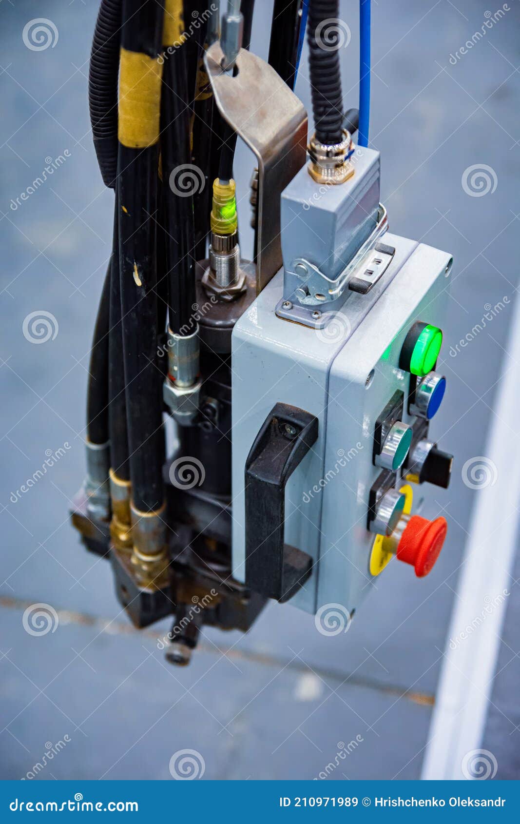 Filling Head. Automatic System for the Drawing Up of Component ...