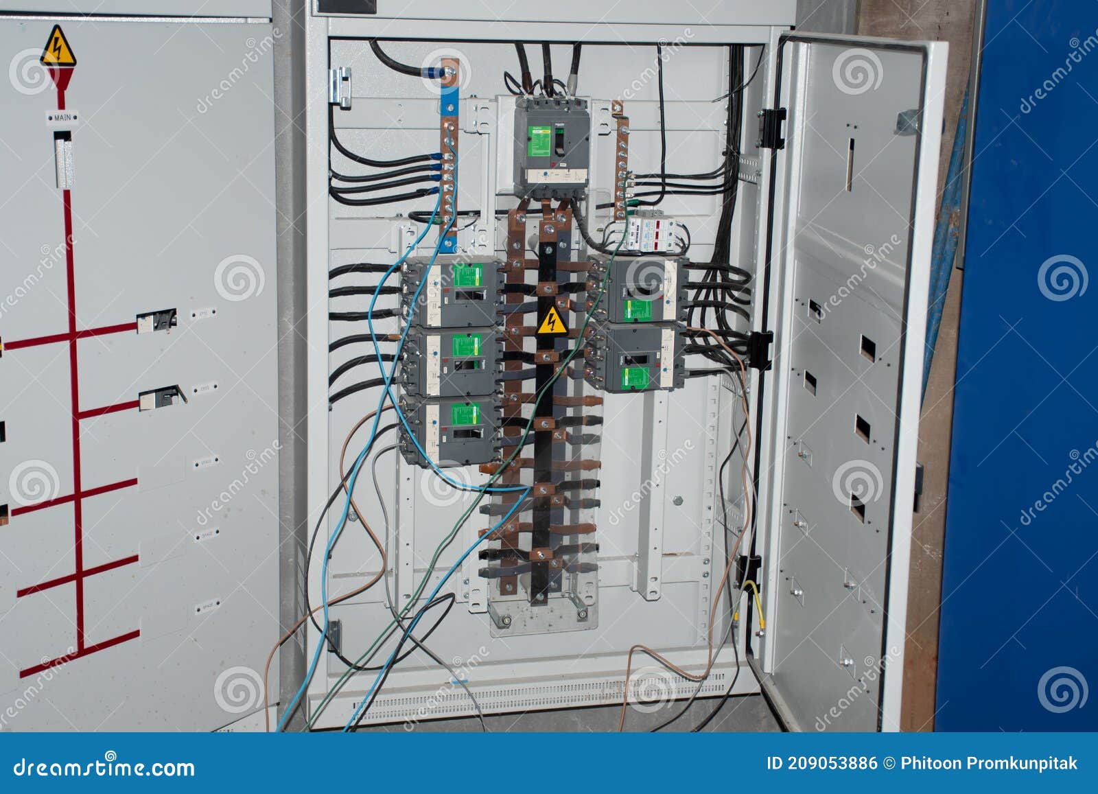 Automatic Transfer Switch Installed Under The Building Water To Switch ...